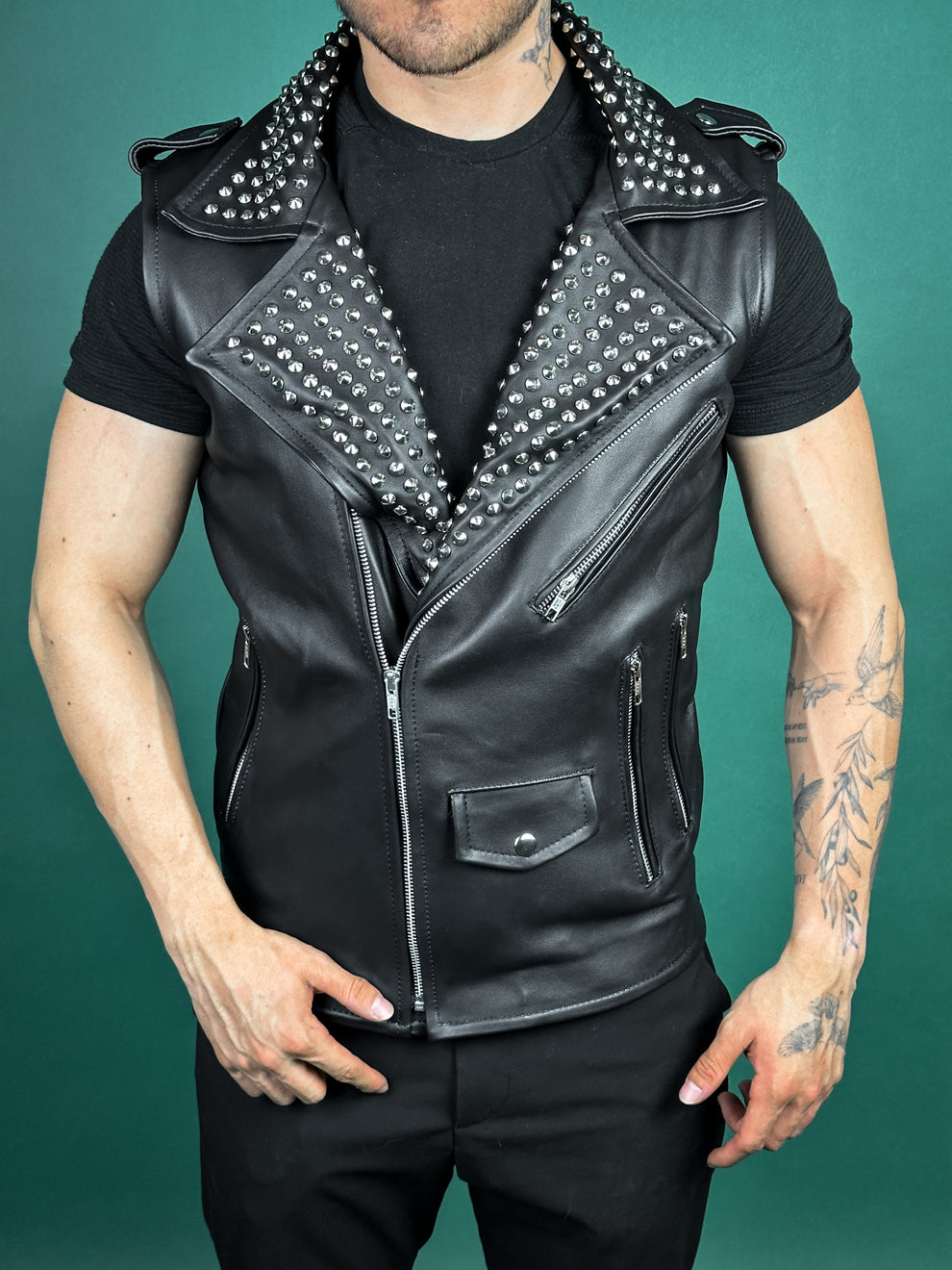 SPIKES VEST – LuxxeMx
