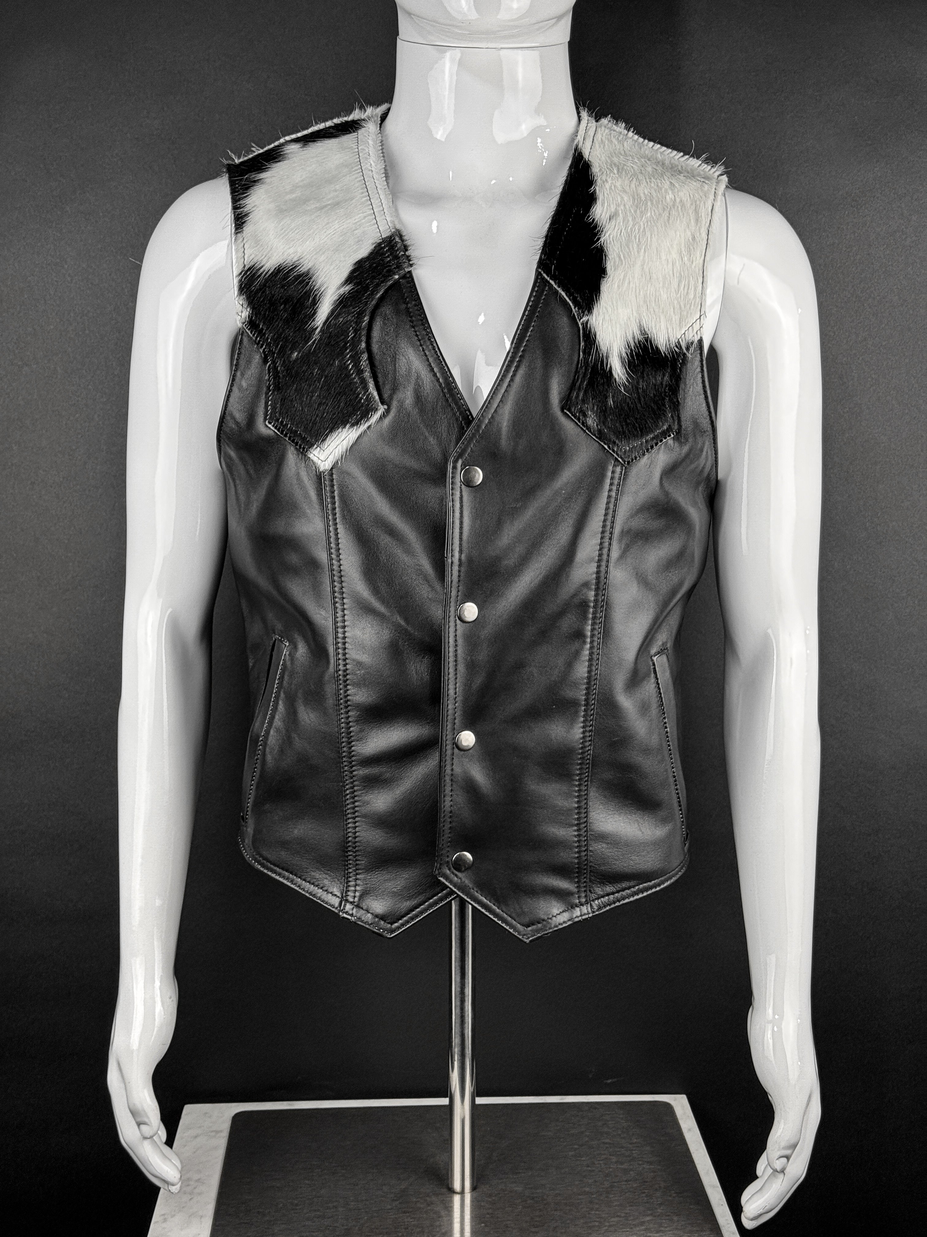 COWHAIR VEST – LuxxeMx