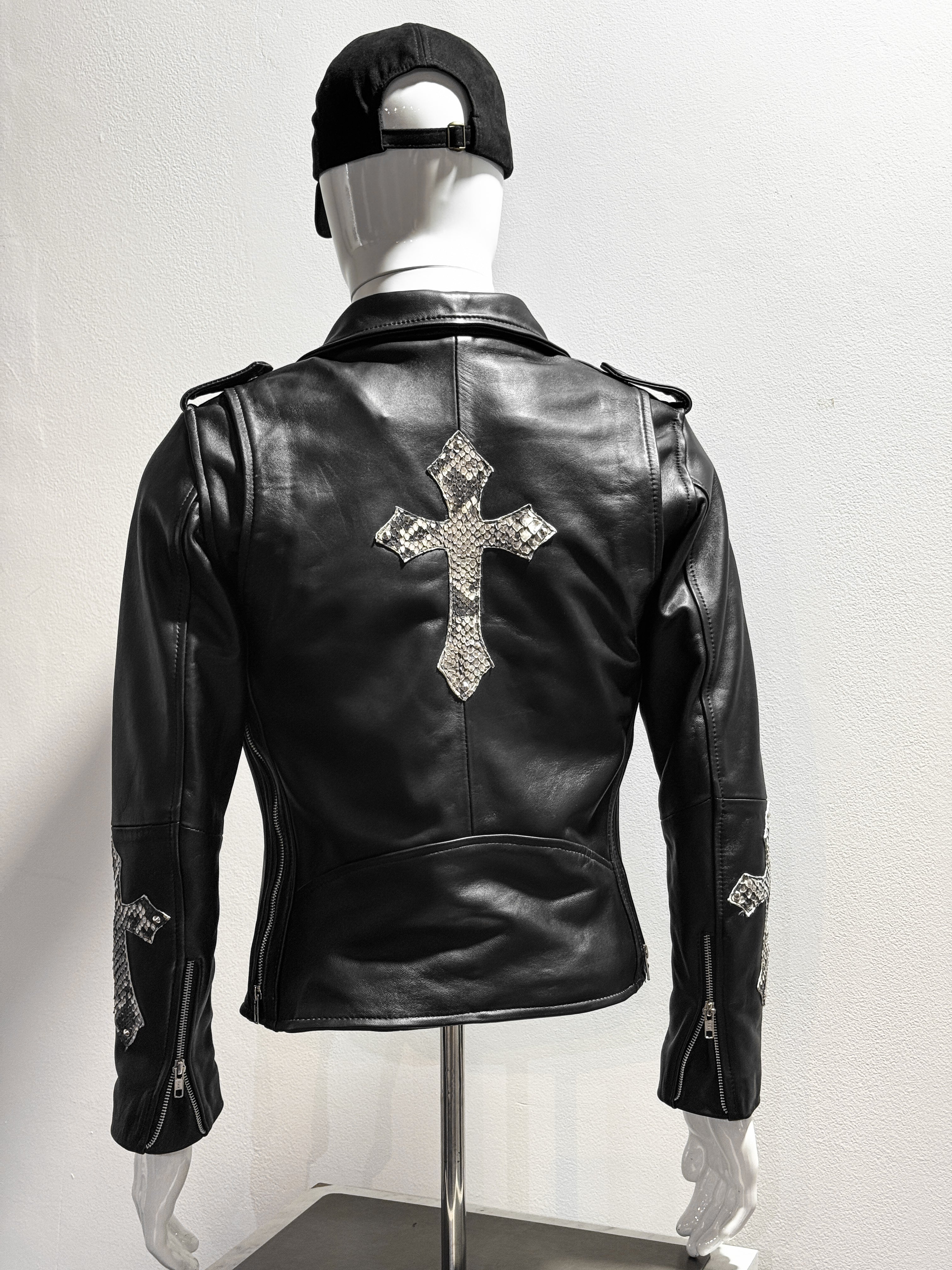 CROSS BIKER – LuxxeMx