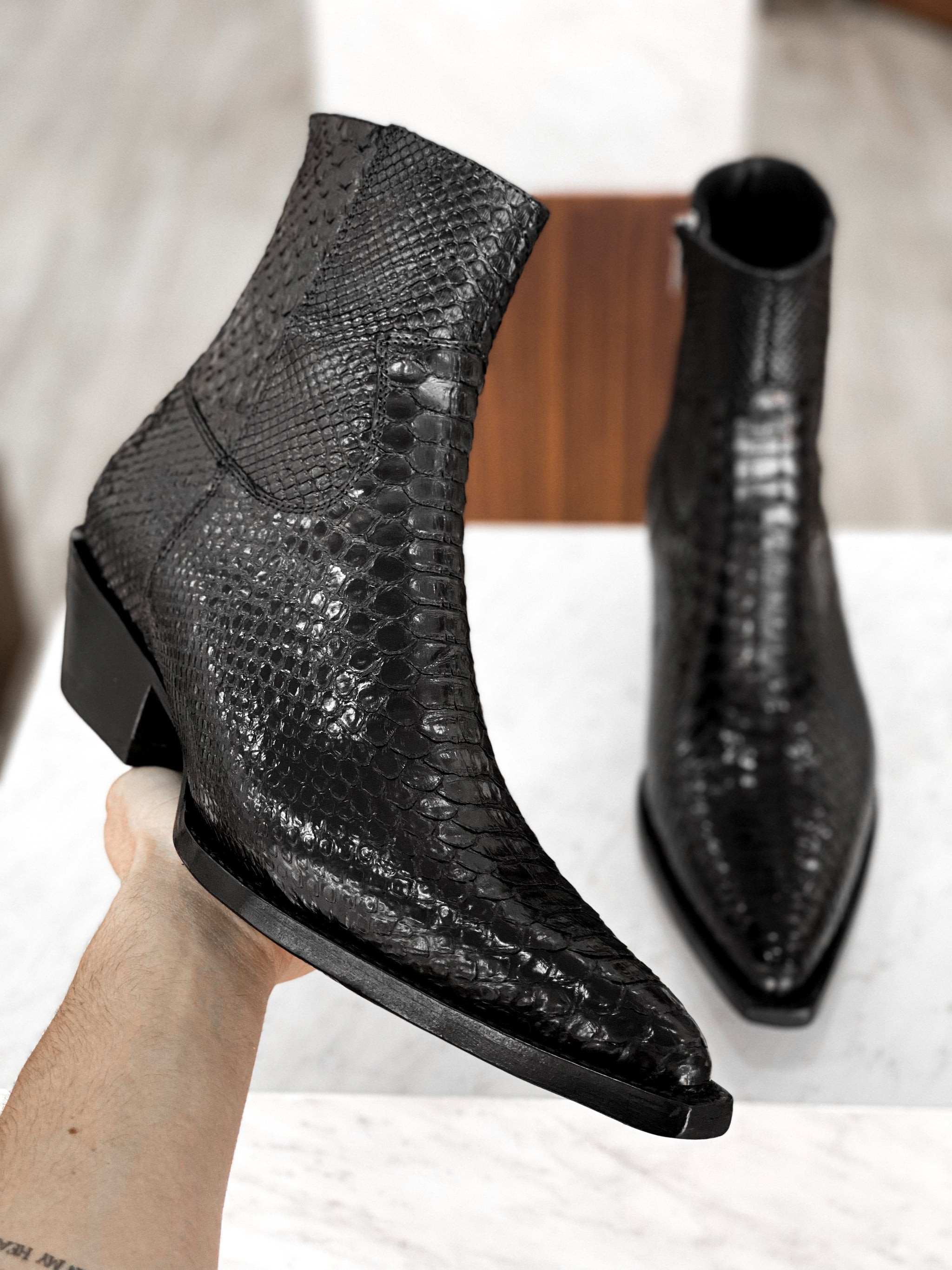 BLACK PYTHON EXOTIC MUNICH – LuxxeMx
